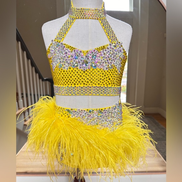 Costumes | Custom Yellow Jazz Dance Costume With Feathers Size 1 Ic ...